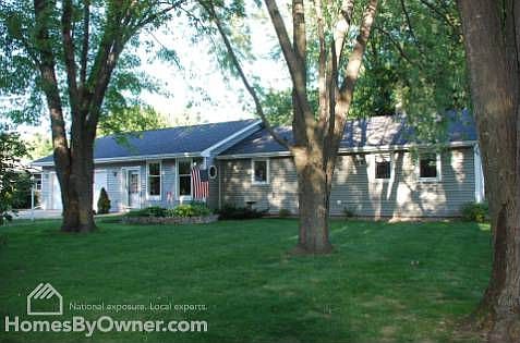 3242 N Morrison St, Appleton, WI 54911 | Zillow