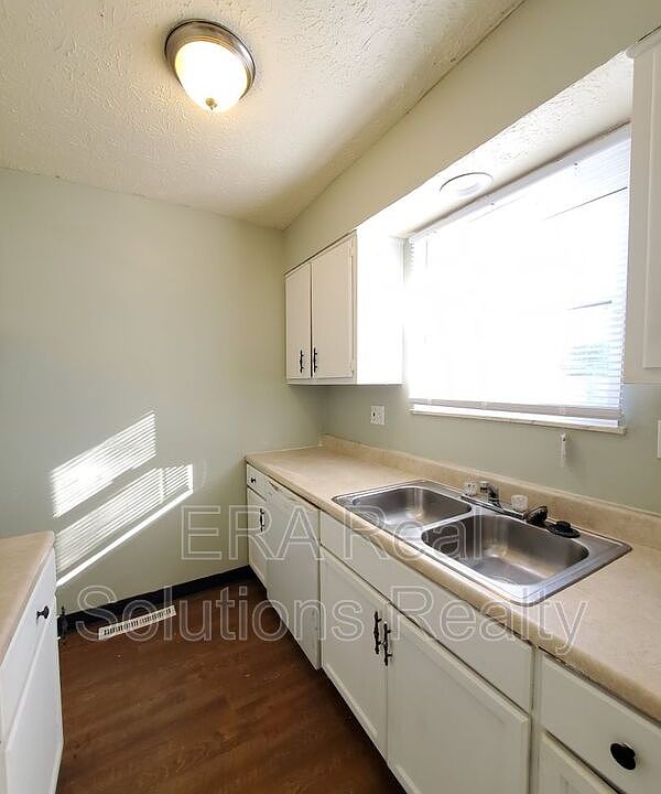 3483 Courtright Ln, Columbus, OH 43232 | Zillow