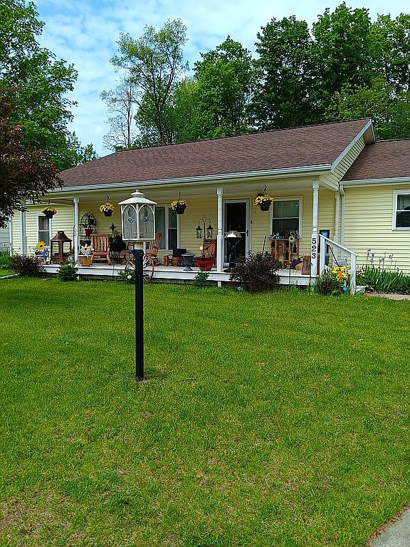 523 Orchard Ave, Clare, MI 48617 | Zillow