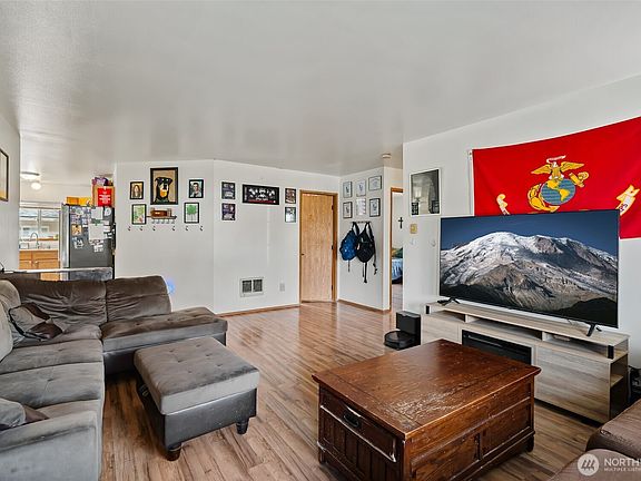 914 E Capitol Avenue #A & B, Ellensburg, WA 98926 | Zillow