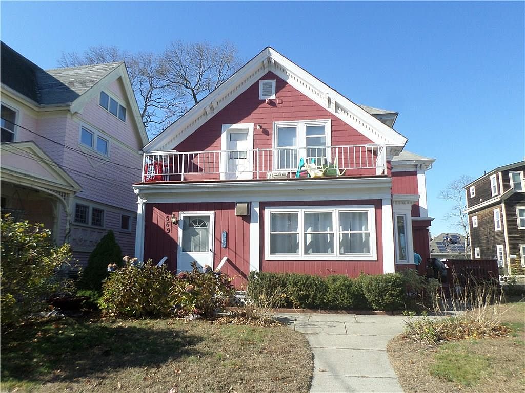 569 Park Ave, Woonsocket, RI 02895 | Zillow