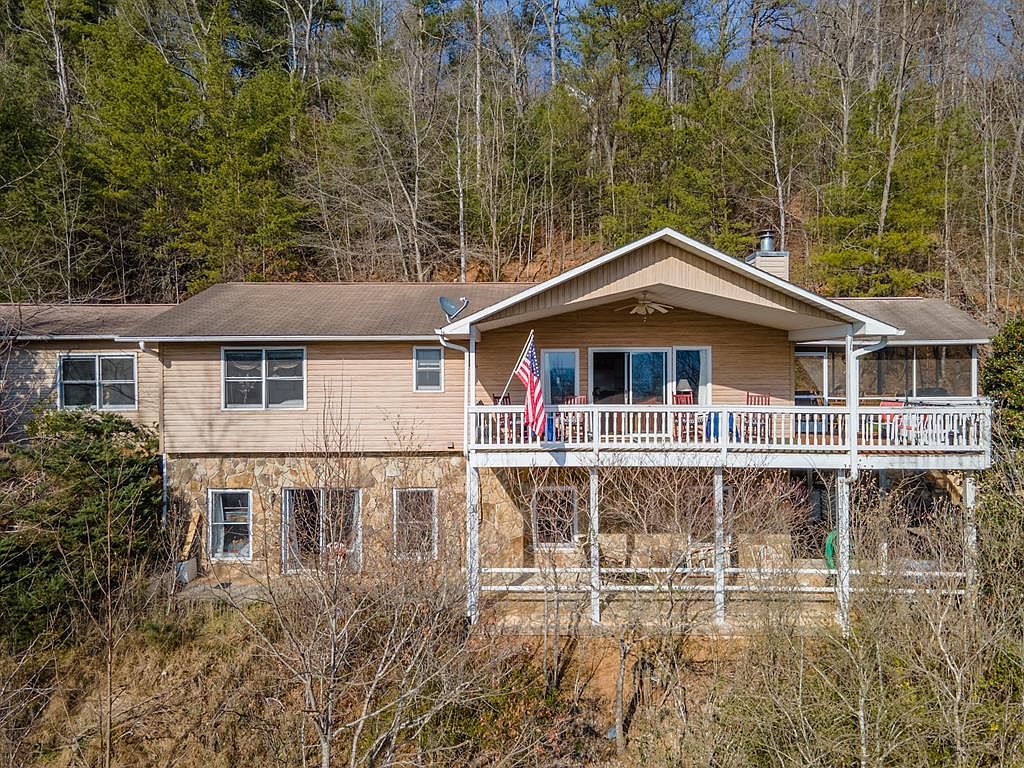 95 Maclor Forest Cir, Franklin, NC 28734 | Zillow