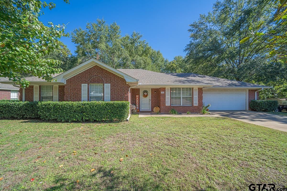 608 N Epperson, Hughes Springs, TX 75656 | Zillow