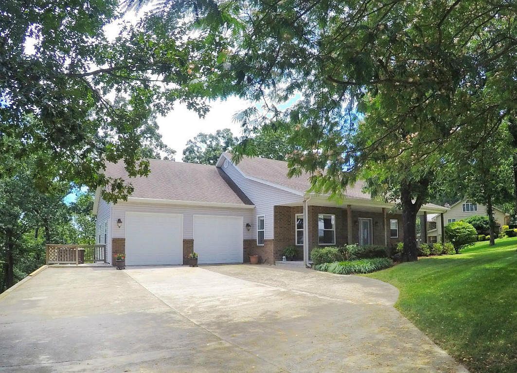 471 Table Rock Hts, Hollister, MO 65672 | Zillow