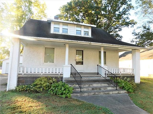 418 Parkway St, Hardin, MO 64035 | Zillow