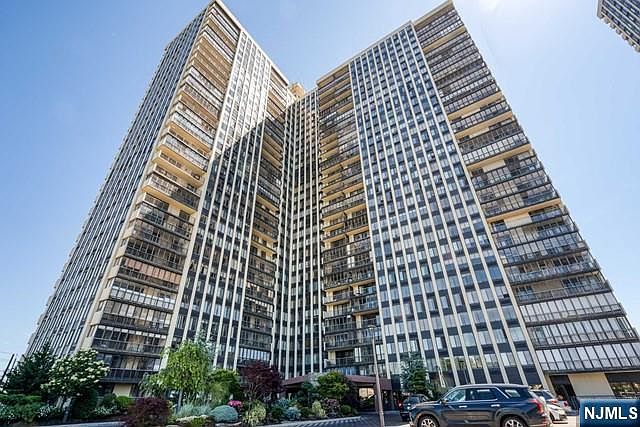300 Winston Dr APT 2510, Cliffside Park, NJ 07010 | Zillow