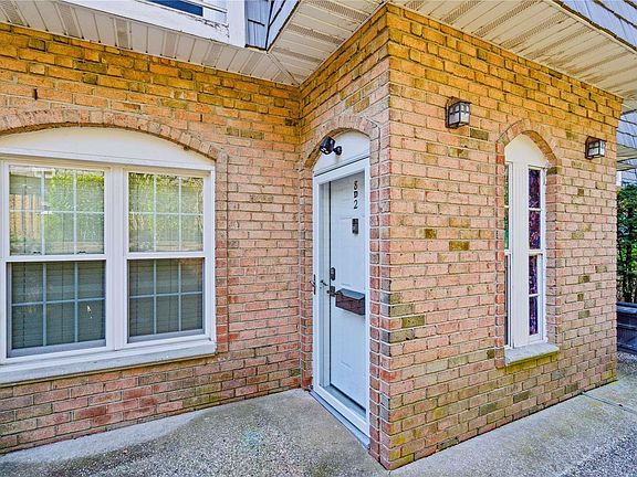 655 Middle Country 8D2 Road #8D2, Coram, NY 11727 | Zillow