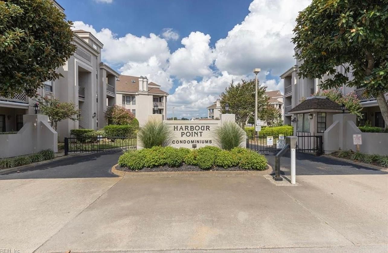 421 Harbour Point APT 303, Virginia Beach, VA 23451 | Zillow