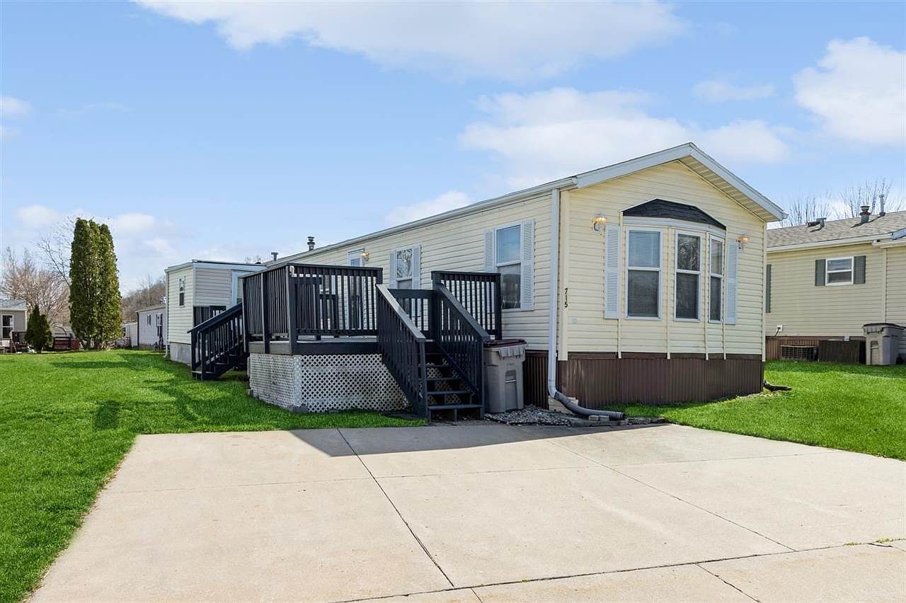 715 Bay Ridge Dr, Iowa City, IA 52246 | Zillow