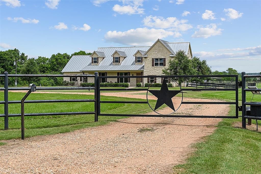 34402 Howell Rd, Waller, TX 77484 | Zillow