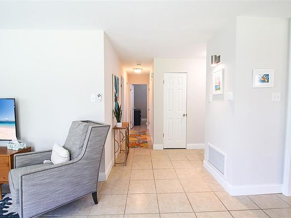 5005 Bee Ridge Rd, Sarasota, FL 34233 | Zillow