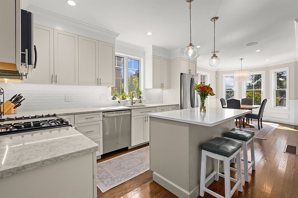 8 S Crescent Circuit #8, Brighton, MA 02135 | Zillow