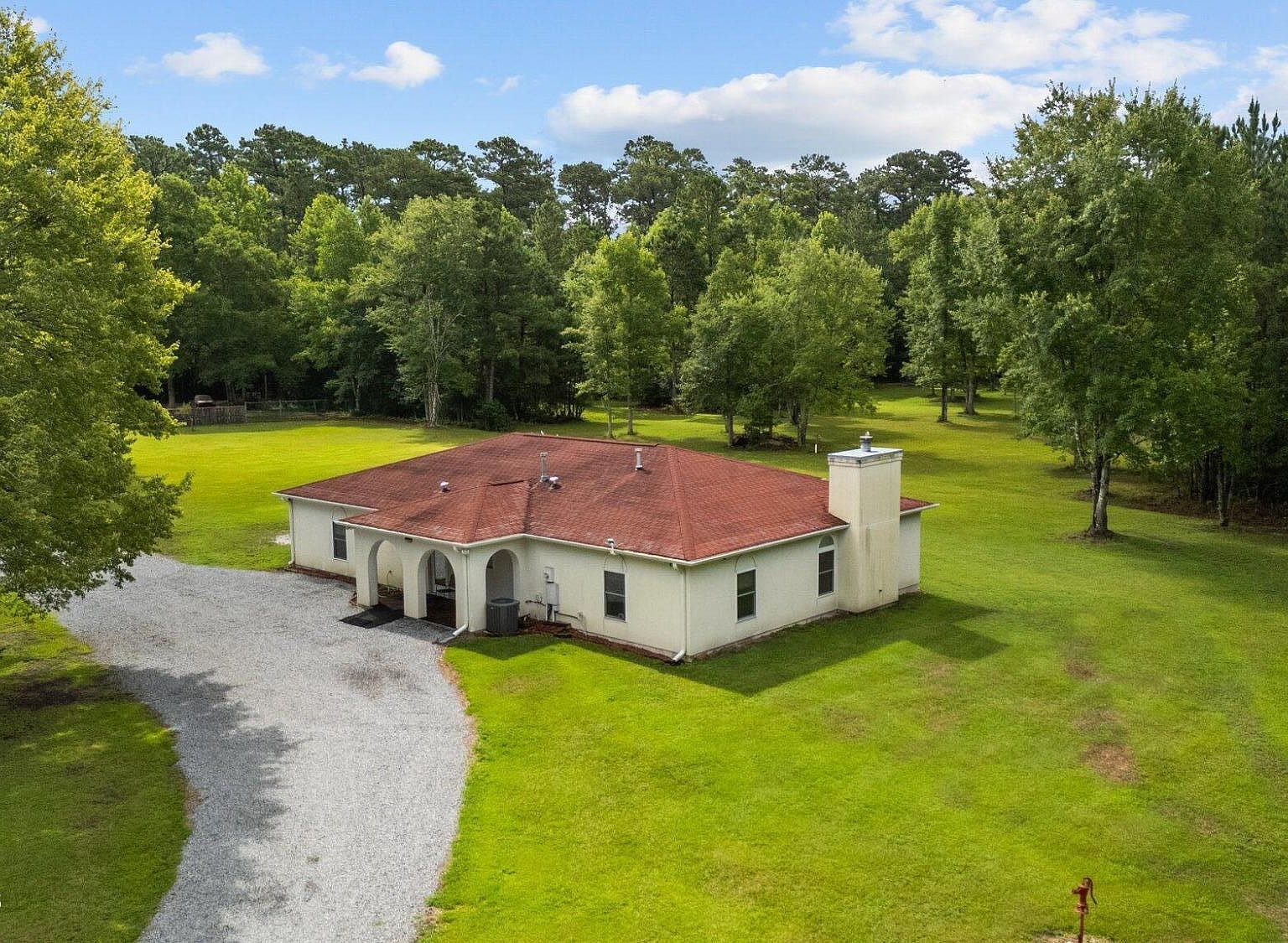 278 Croatan Drive, Swansboro, NC 28584 | Zillow