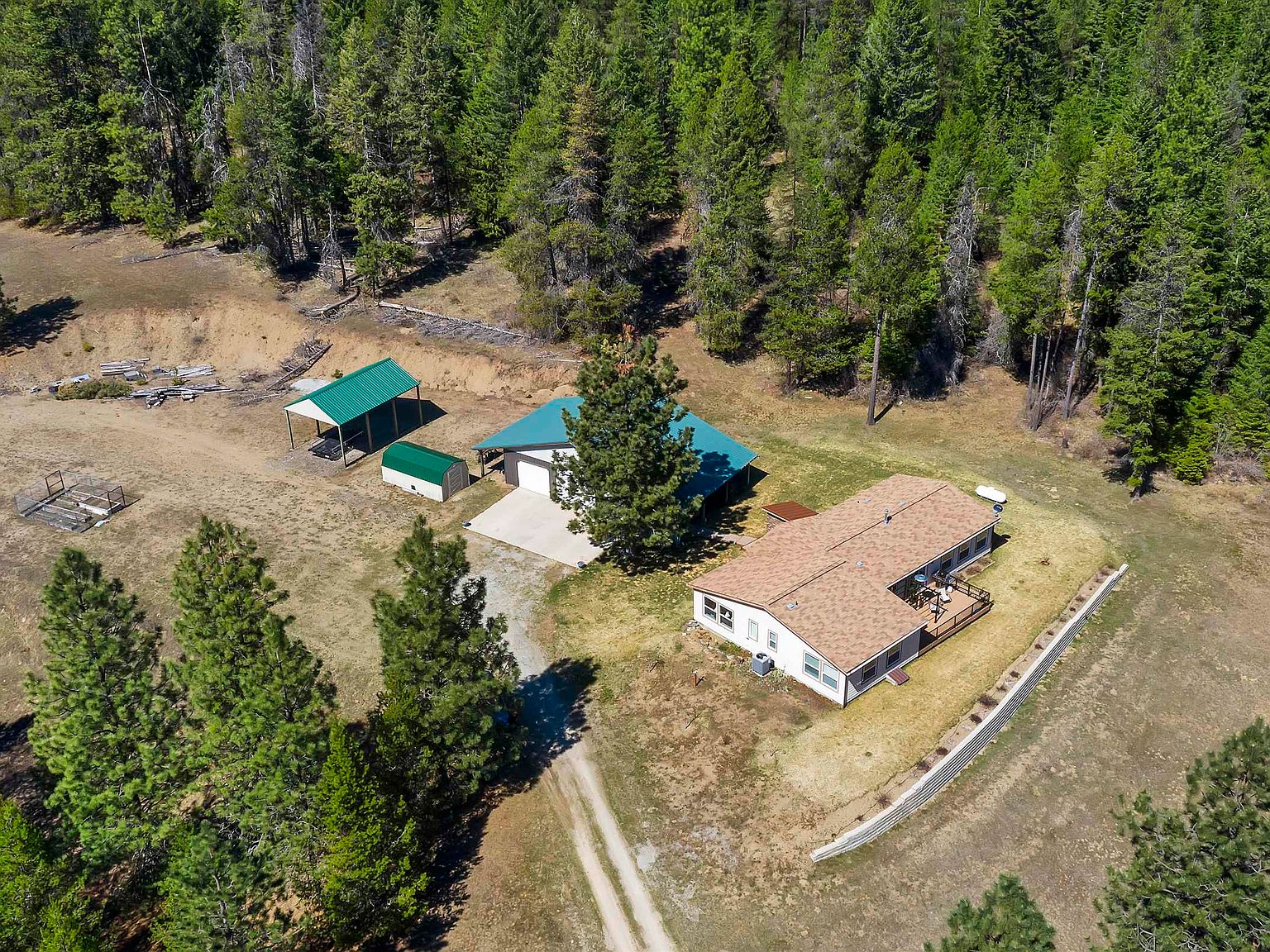 407042 Highway 20, Cusick, WA 99119 | MLS #202418639 | Zillow