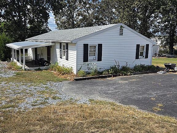 329 Davis Dr, Martinsburg, WV 25404 | Zillow