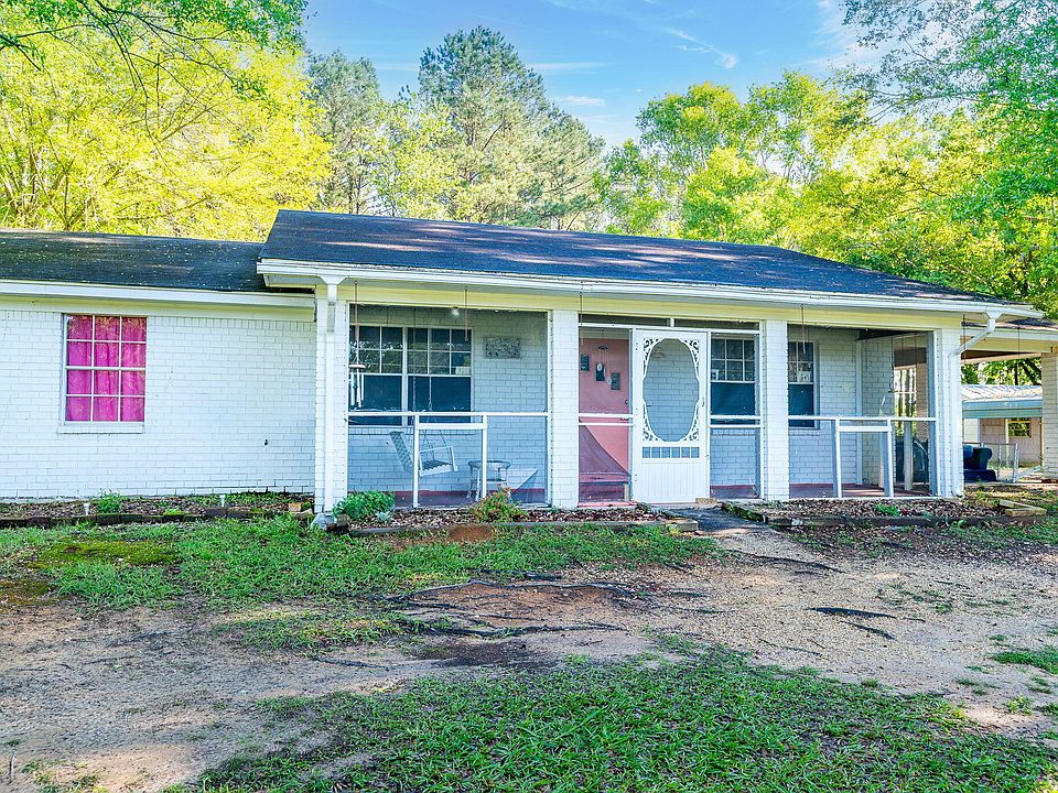 1738 Highway 84 W, Collins, MS 39428 | Zillow