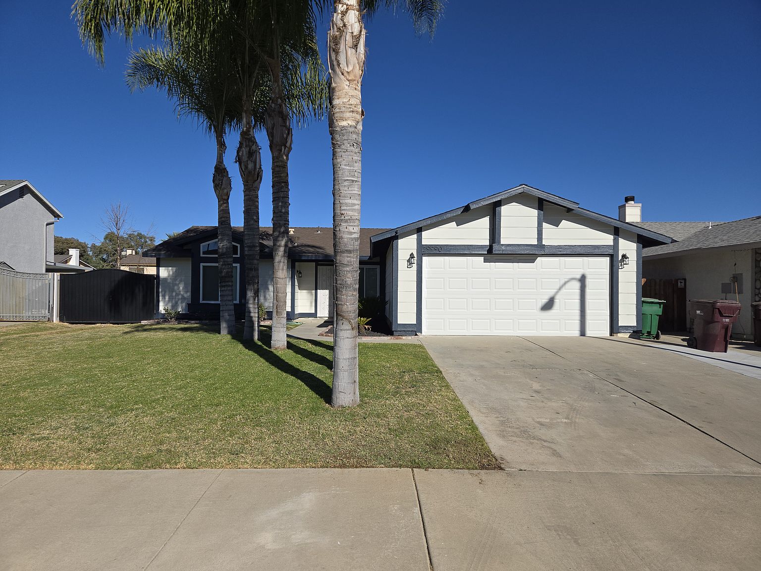 29990 Kratka Ridge Ln, Sun City, CA 92586 | Zillow