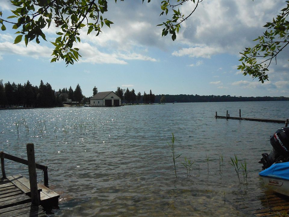 1118 S Hill Island Rd, Cedarville, MI 49719 | Zillow