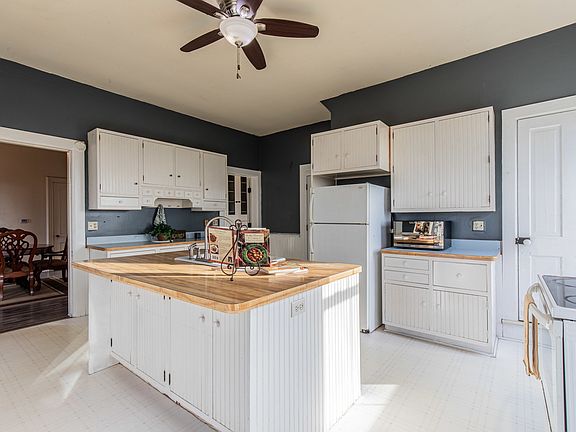 31182-2050 North Ave, Arlington, IL 61312 | Zillow