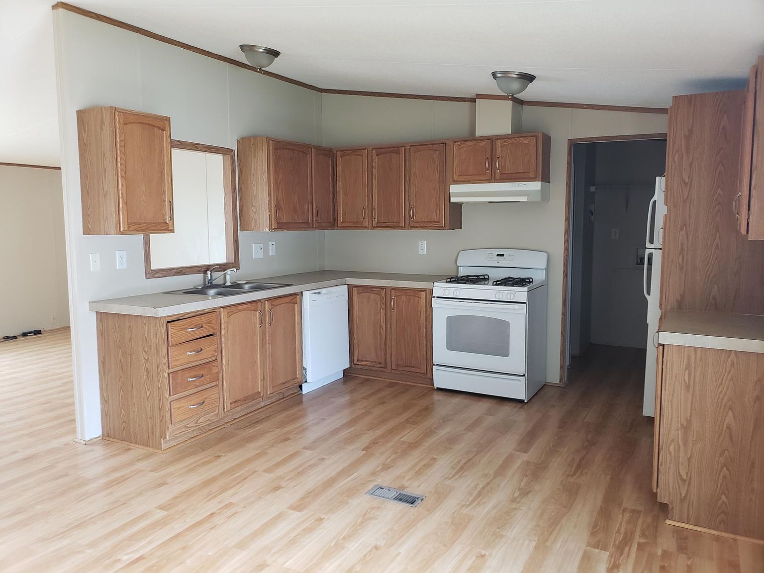 131 Erica Cir, Honey Brook, PA 19344 | Zillow