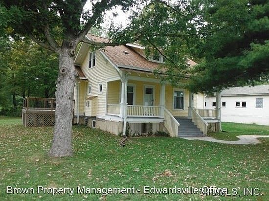 303 Kansas St, Worden, IL 62097 | Zillow