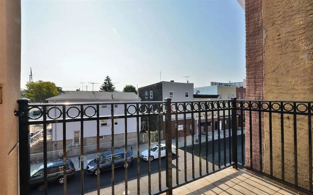 255 Broadway #101 in Bayonne, New Jersey | StreetEasy