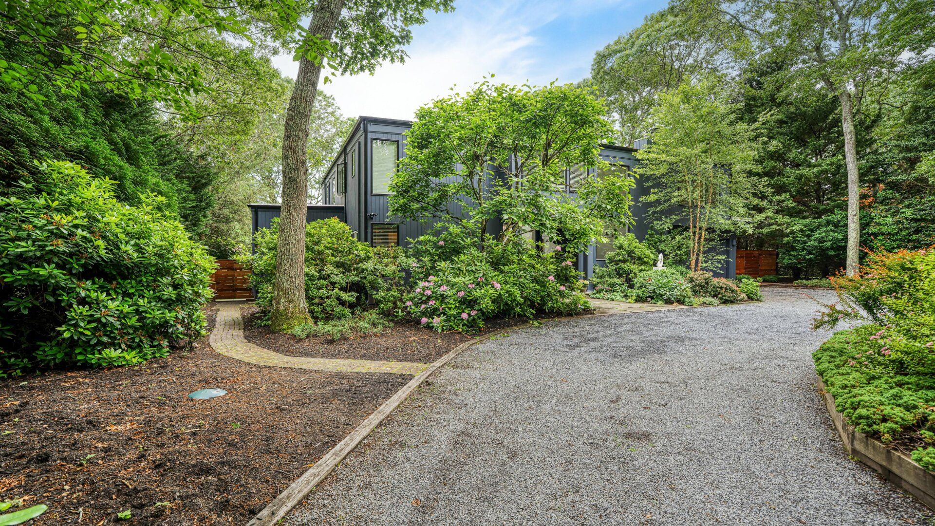 15 Anvil Ct, East Hampton, NY 11937 | Out East