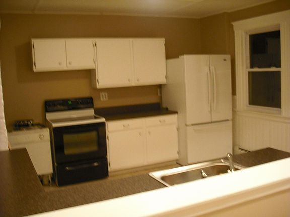 21 Memorial Dr, Rutland, MA 01543 | Zillow