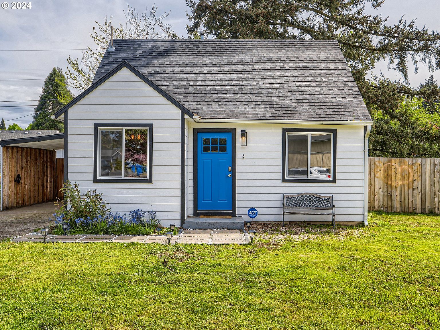 2310 SE 152nd Ave, Portland, OR 97233 | Zillow