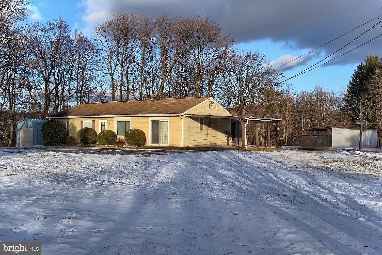 28 Clinton Ave, Shamokin, PA 17872 | Zillow