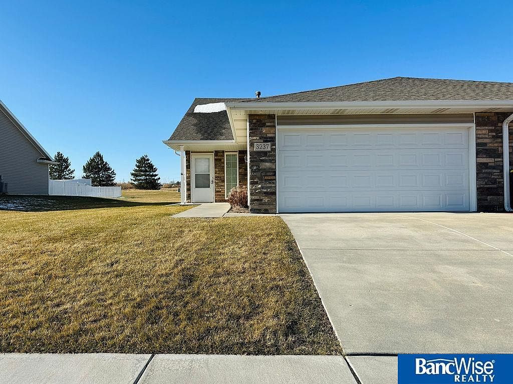 3237 N 89th St, Lincoln, NE 68507 | Zillow