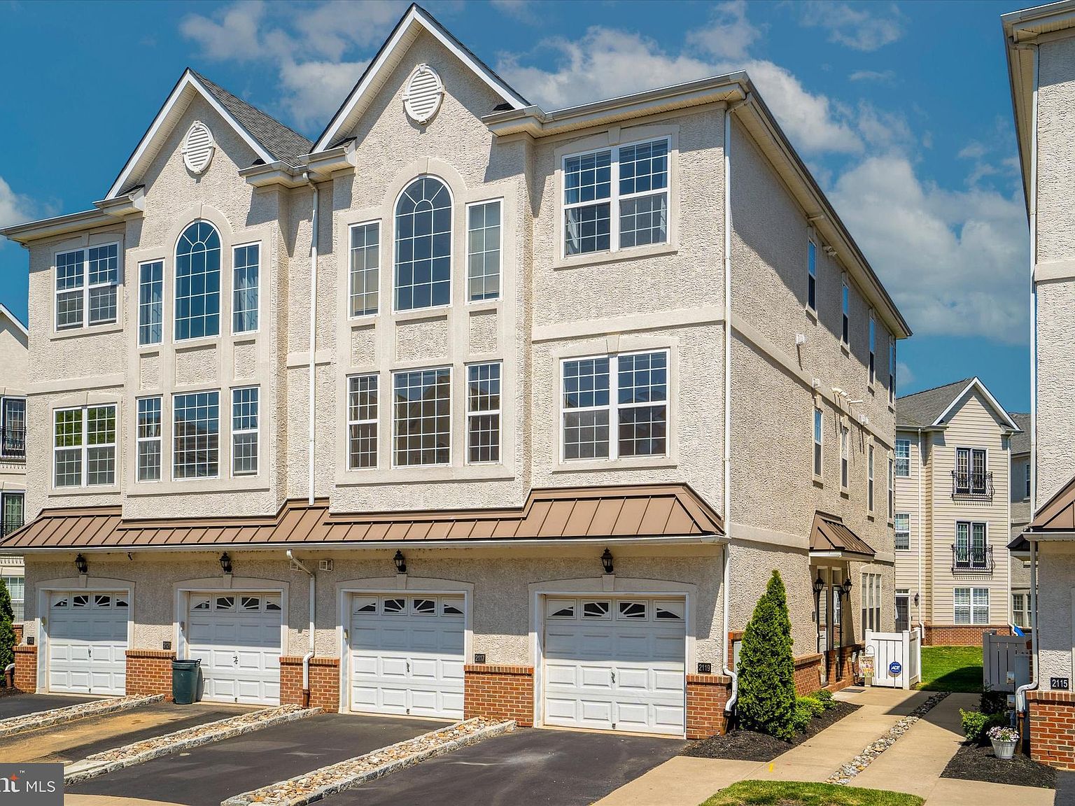 2119 Verona Dr, Philadelphia, PA 19145 | MLS #PAPH2222632 | Zillow