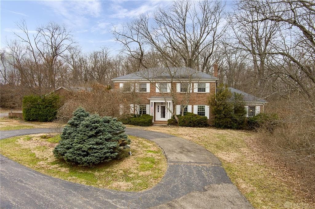 7718 Horizon Hill Dr, Springboro, OH 45066 | Zillow