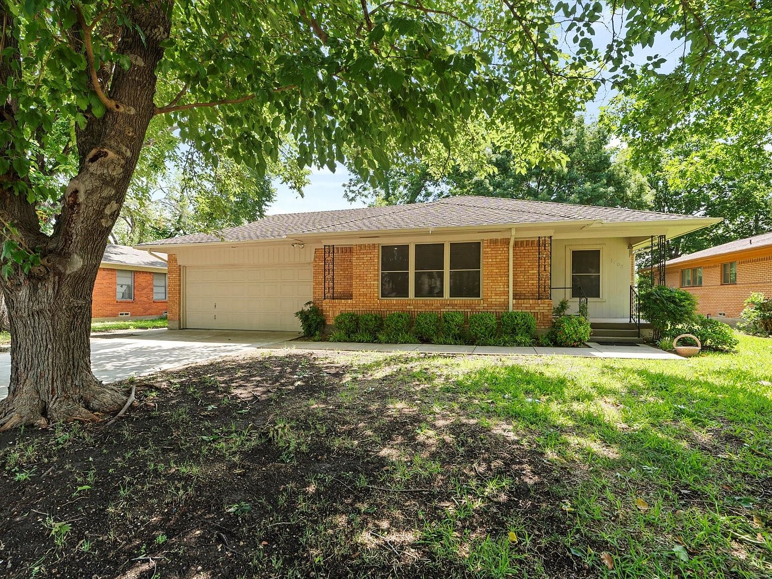1408 Oriole Ln, Garland, TX 75042 | Zillow