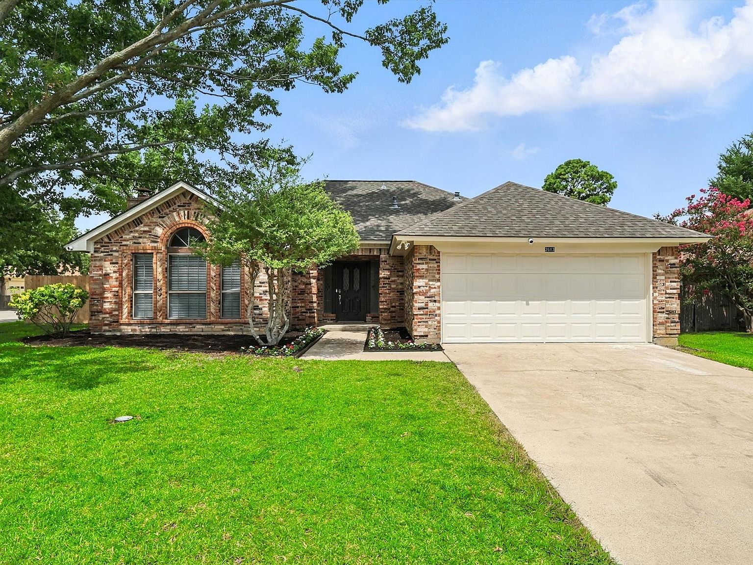 2613 New Bedford Ct, Bedford, TX 76022 | MLS #20983442 | Zillow
