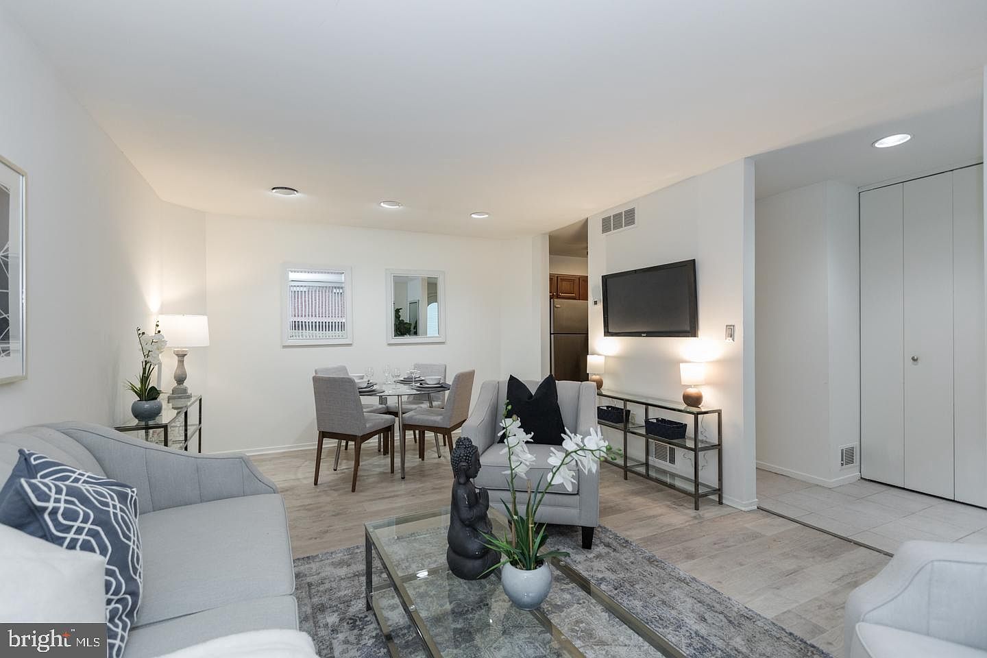 2031 Chancellor St, Philadelphia, PA 19103 | Zillow