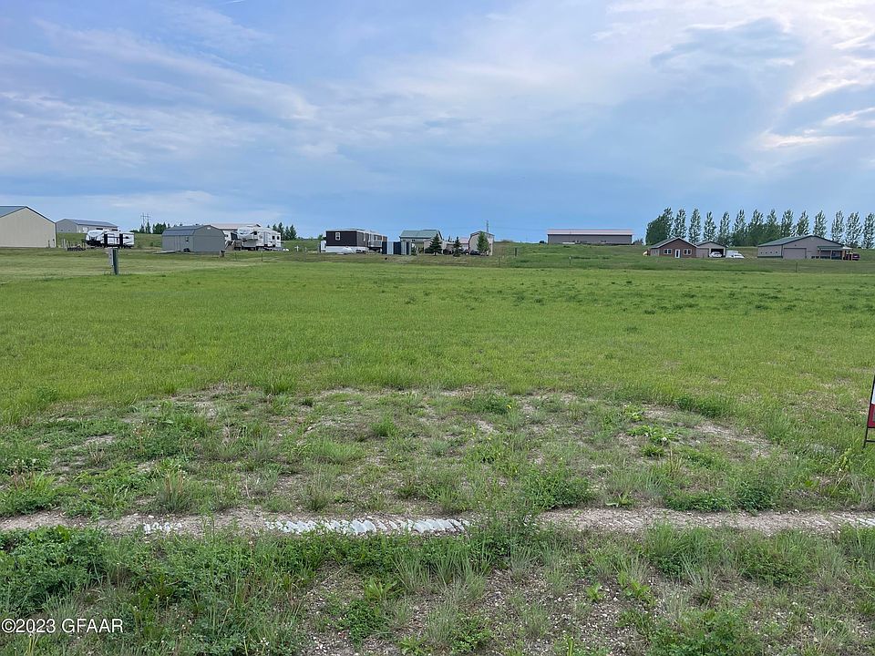 204 Ackerman Dr, Devils Lake, ND 58301 | MLS #23-243 | Zillow