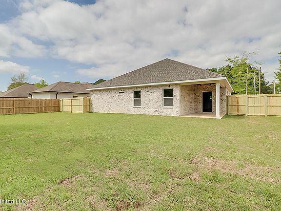 3224 N 9th St, Ocean Springs, MS 39564 | Zillow