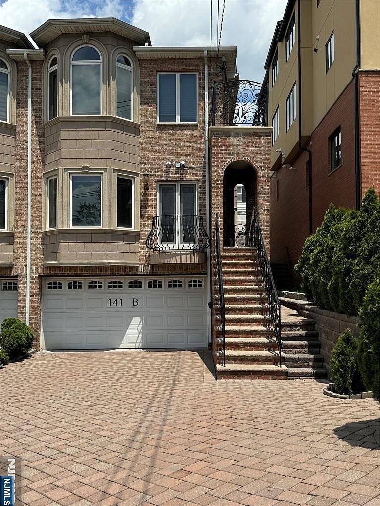 141 E Edsall Blvd, Palisades Park, NJ 07650 | MLS #25019630 | Zillow