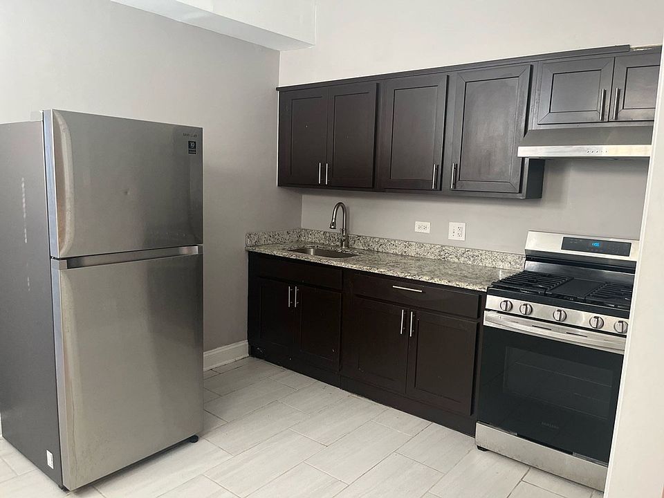 618 E 71st St, Chicago, IL 60619 | Zillow