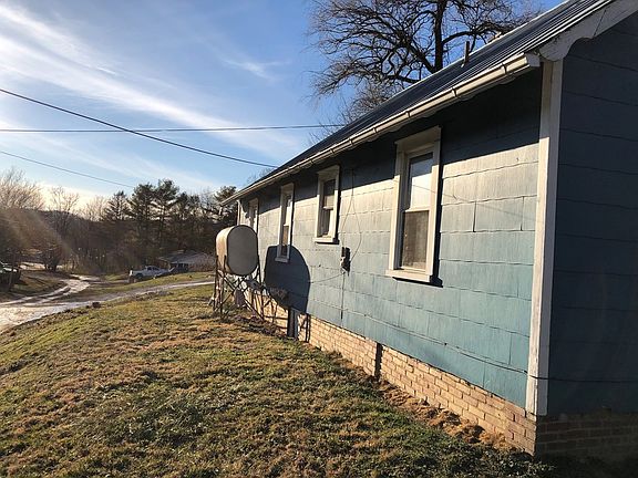 202 Trimble Dr, Marion, VA 24354 | Zillow