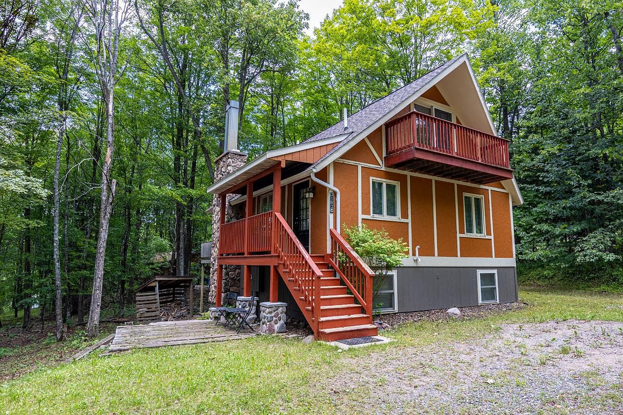 102 Big Bear Rd, Iron River, MI 49935 | Zillow