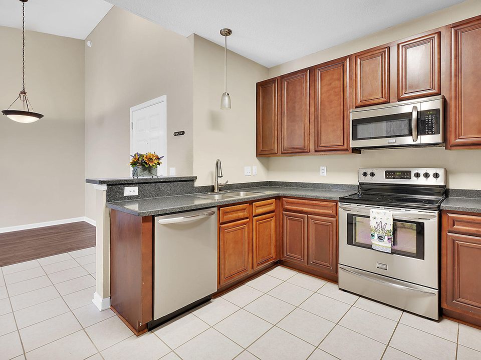 Summer Key Condominiums - 5006 Key Lime Dr Jacksonville FL | Zillow