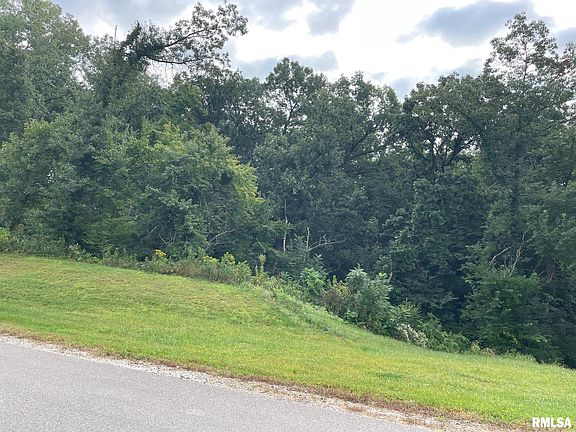 407 W 7th Ave, Coal Valley, IL 61240 | Zillow