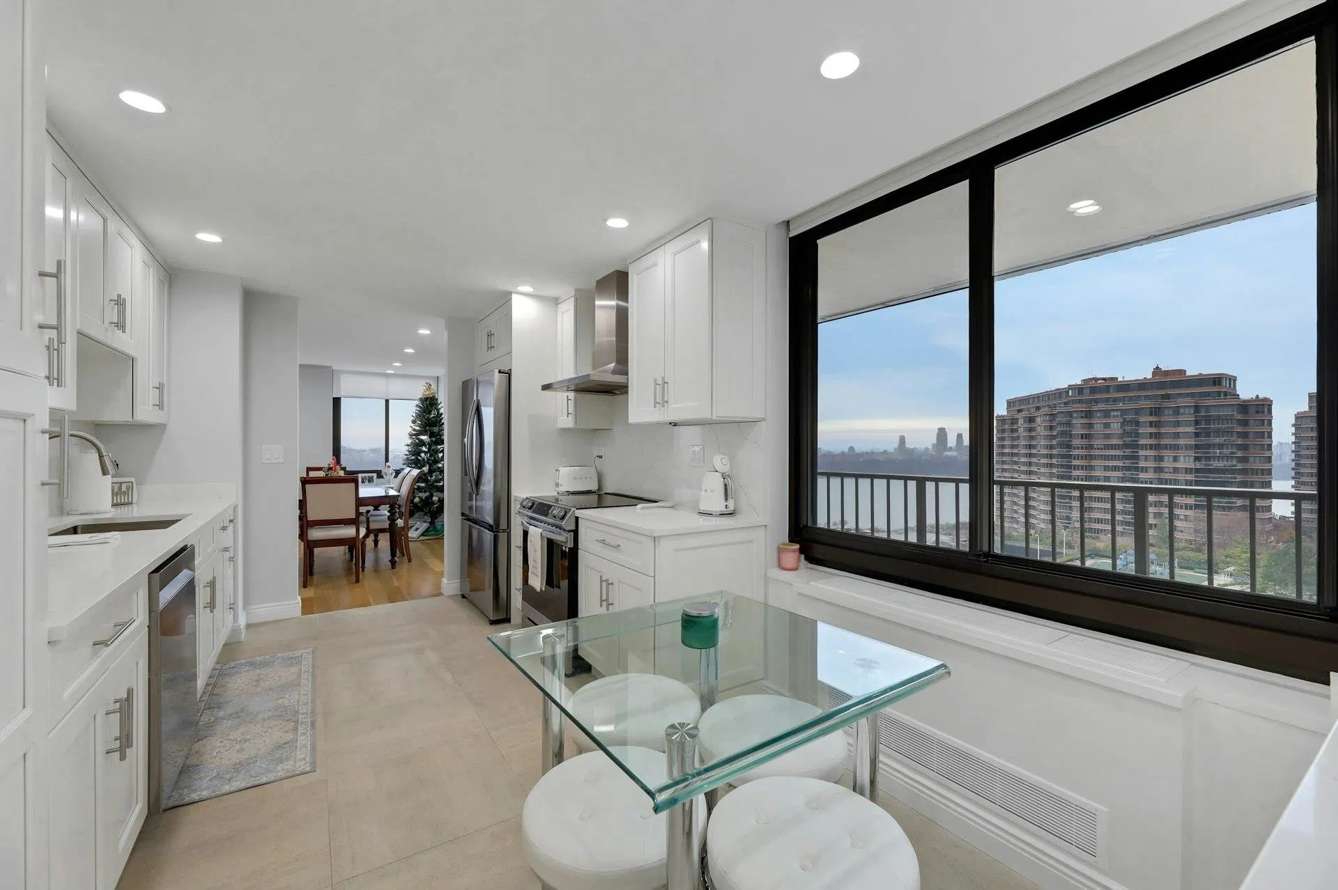 300 Winston Drive #910 in Cliffside Park, New Jersey | StreetEasy