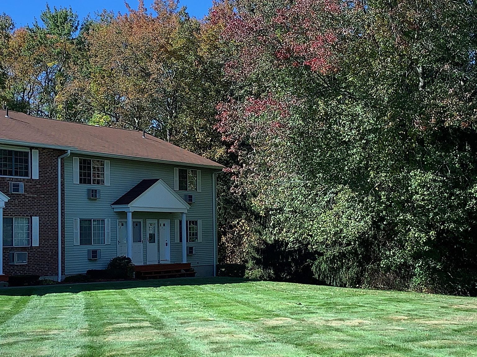 25 Lisa Ct APT 4, Waterbury, CT 06704 | Zillow