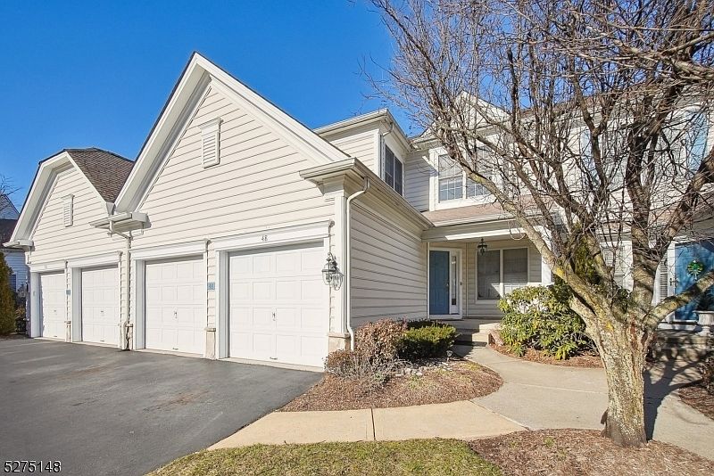 48 Mulberry Ct #48, Paramus, NJ 07652 | Zillow
