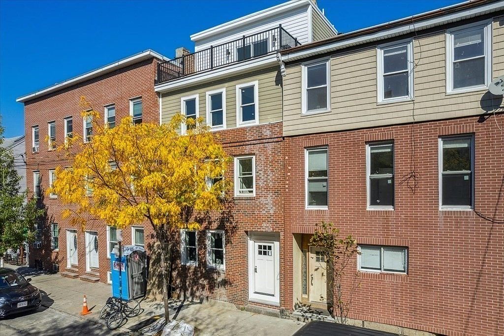 304 Sumner St APT 1, Boston, MA 02128 | Zillow