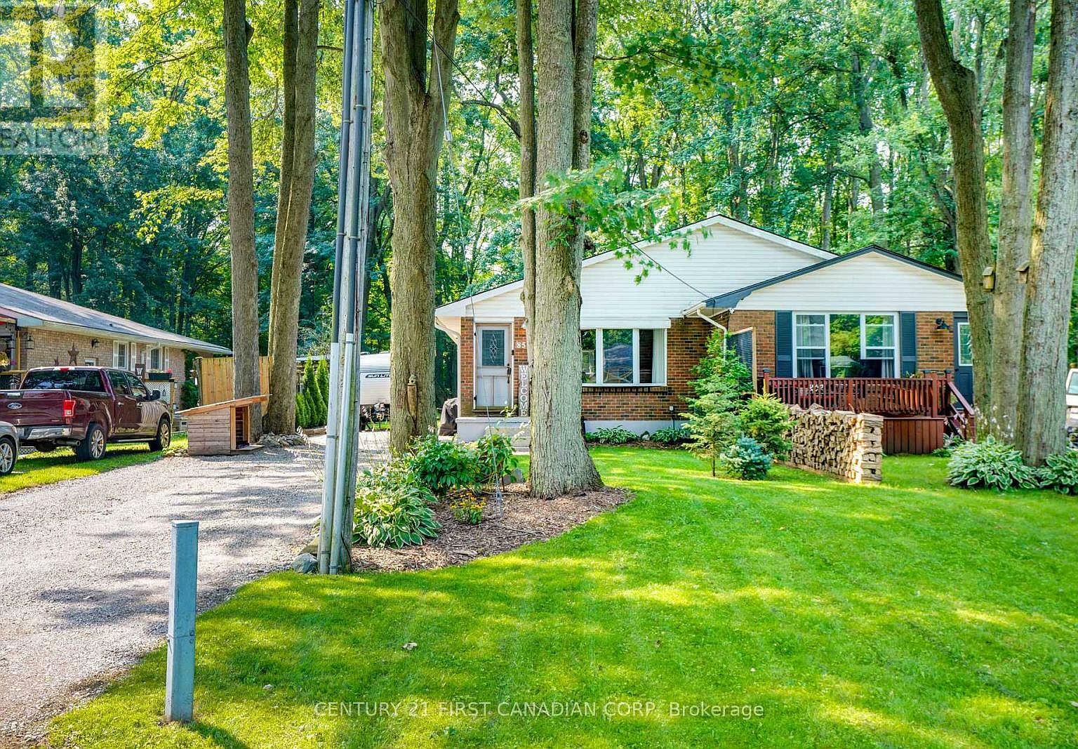 855 Clark St, Strathroy Caradoc, ON N0L 1W0 | Zillow