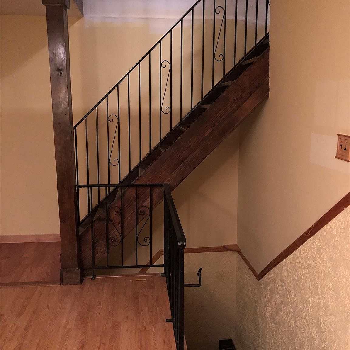 261-29 Langston 2nd Fl, Glen Oaks, NY 11004 | MLS #902715 | Zillow